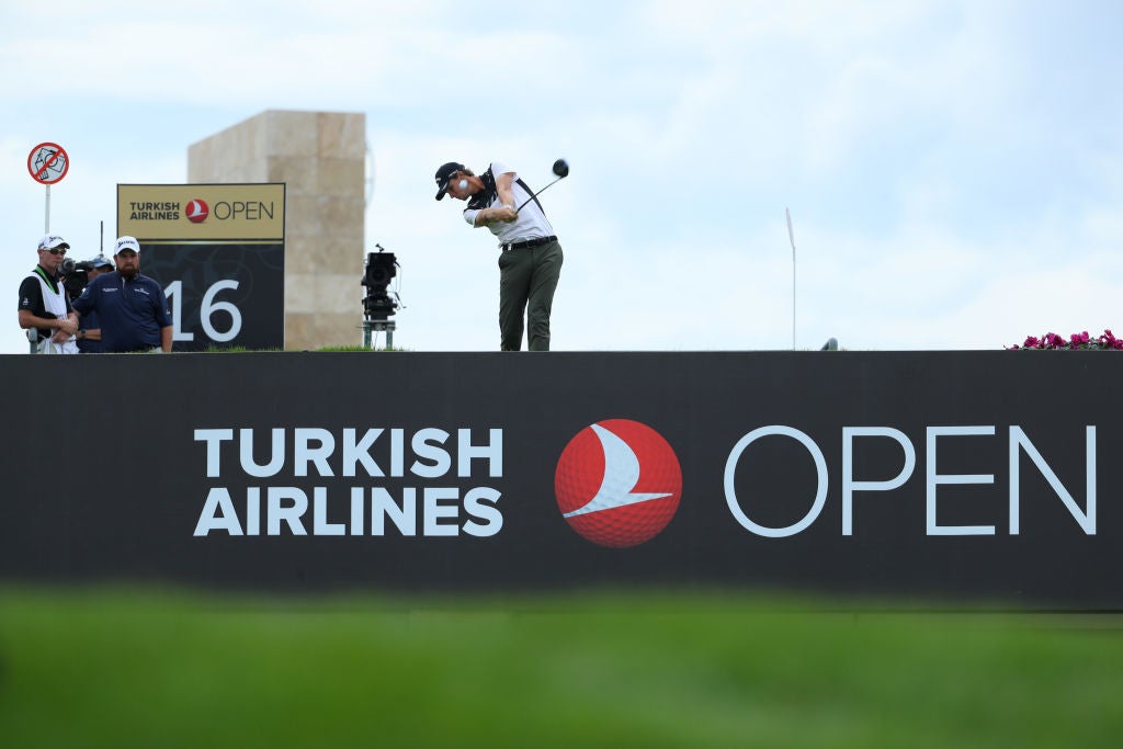 16th hole at Turkish Airlines Open tees-off over pool