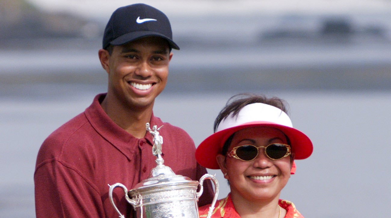 Pro golfers pay tribute to moms, wives on Mother's Day