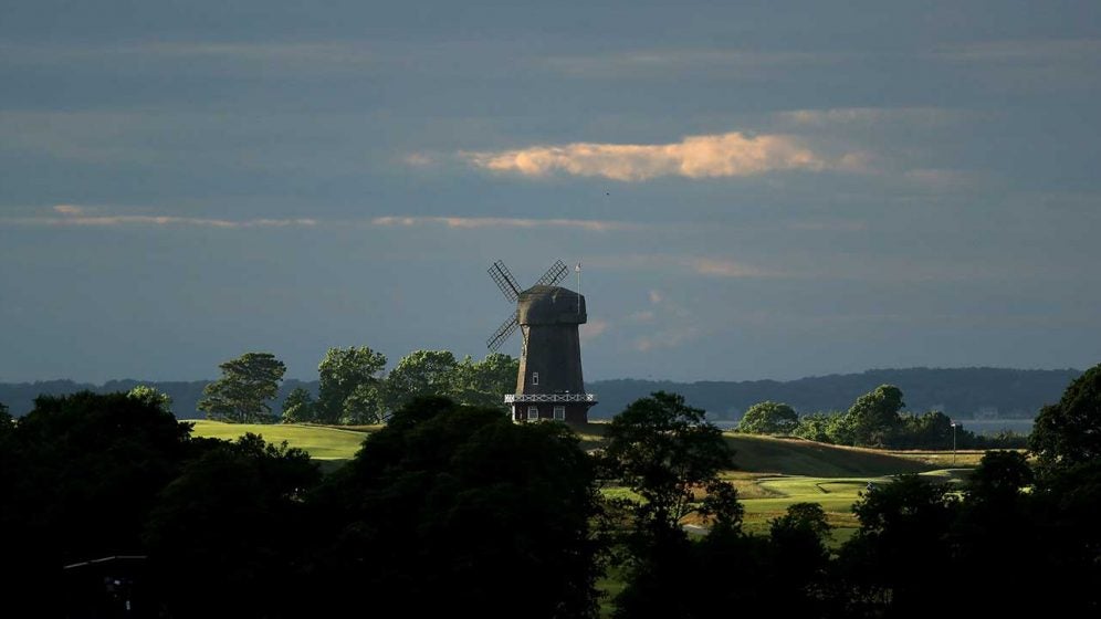 Why a double plateau golf hole is more than just two plateaus