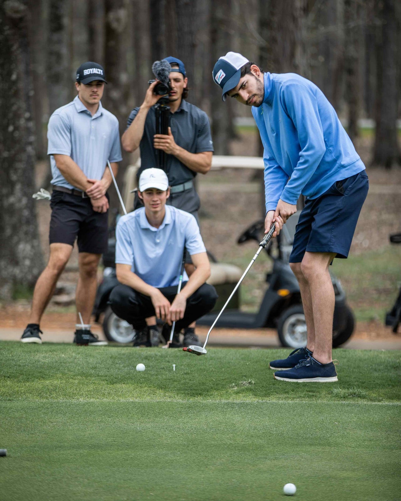 How this entrepreneur built a brand chronicling golf challenges with ...