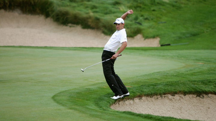 Use this tip to easily find balance in your golf swing