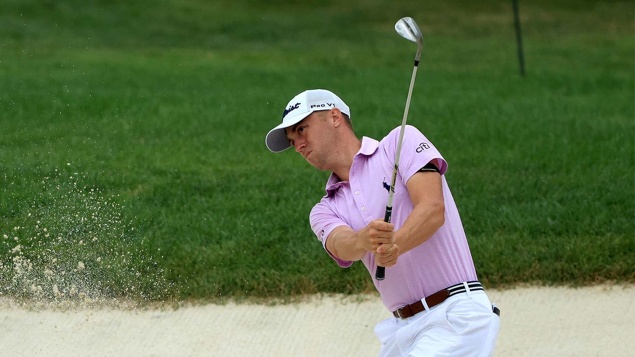 What you can learn from how Justin Thomas manages wedge 'spin decay'