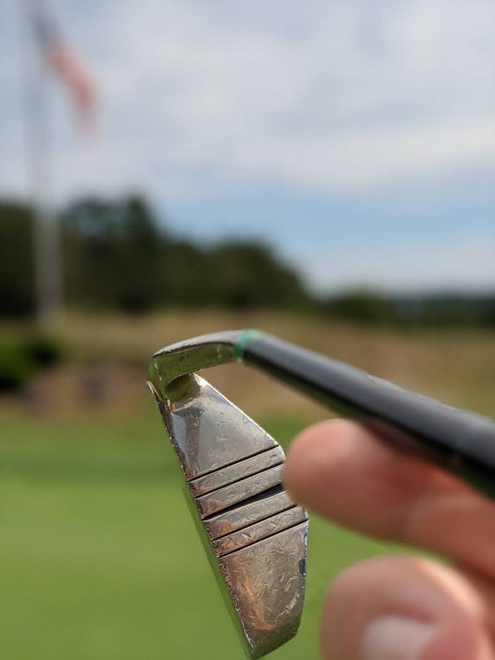 I bought this weird putter for $10 on EBay. Does it work?