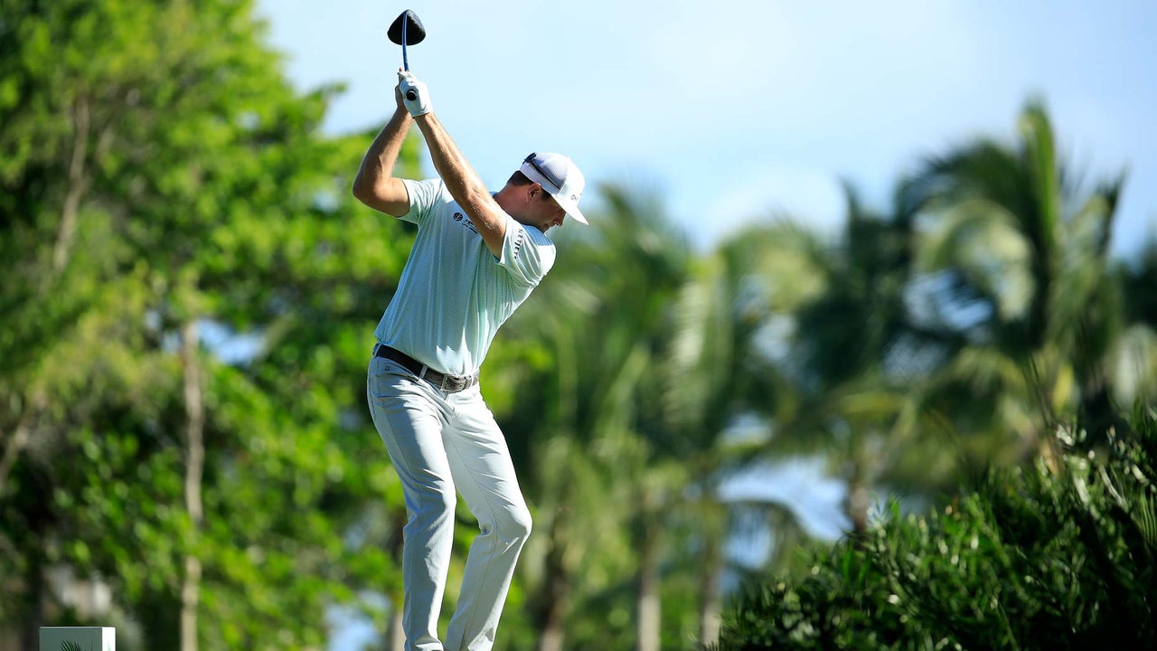 How a wide arc can generate power and improve ball striking