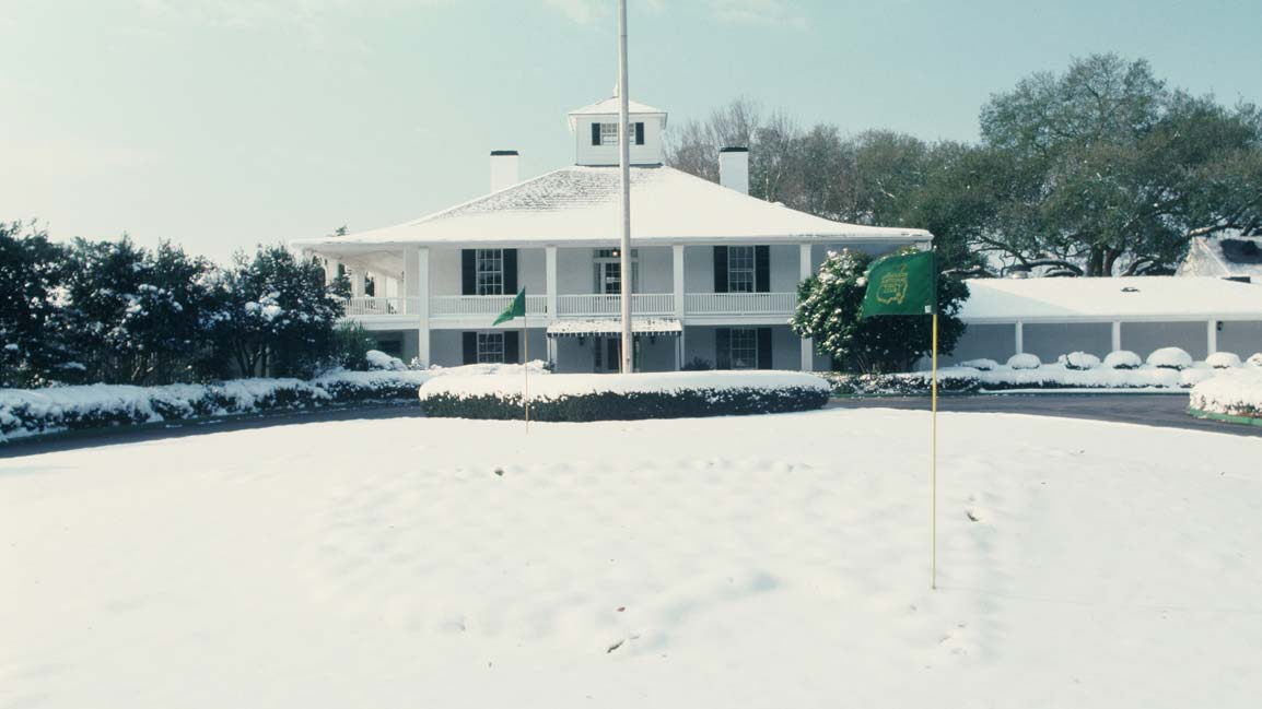 PHOTOS: Augusta National blanketed in snow is mesmerizing