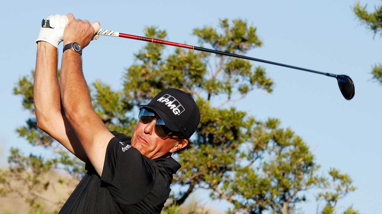 How to hit 'high, nasty, straight bombs,' according to Phil Mickelson