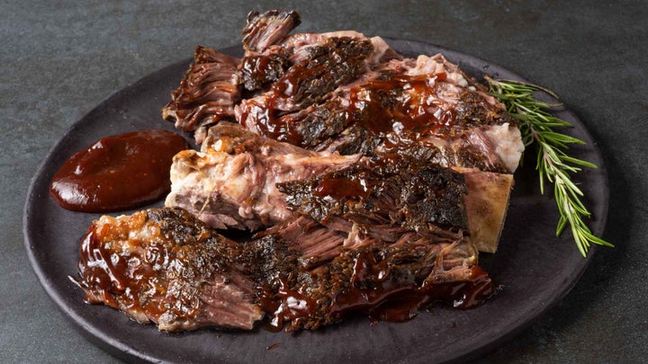 The 6 keys to making killer short ribs, according to a golf-club chef