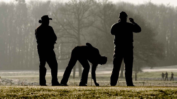 Why you should use a hybrid to chip when playing winter golf