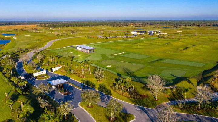 Michael Jordan's Grove XXIII practice facility is one of the coolest ...