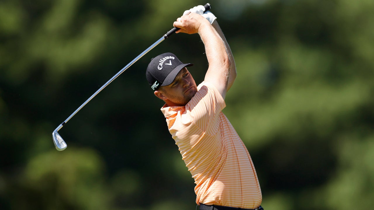 How to bounce back from a blow-up hole, according to a Tour player