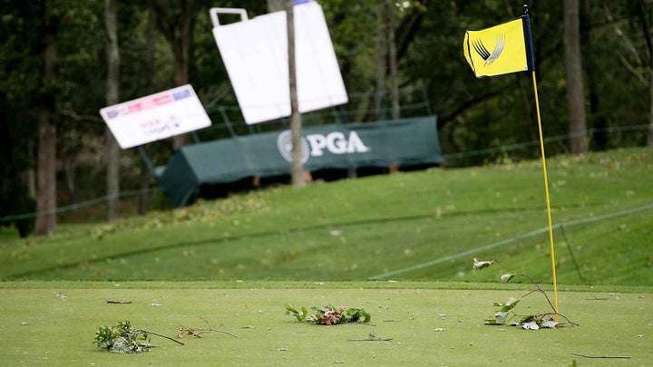Rules Guy: Can I use debris on the green as a backstop when I'm putting?