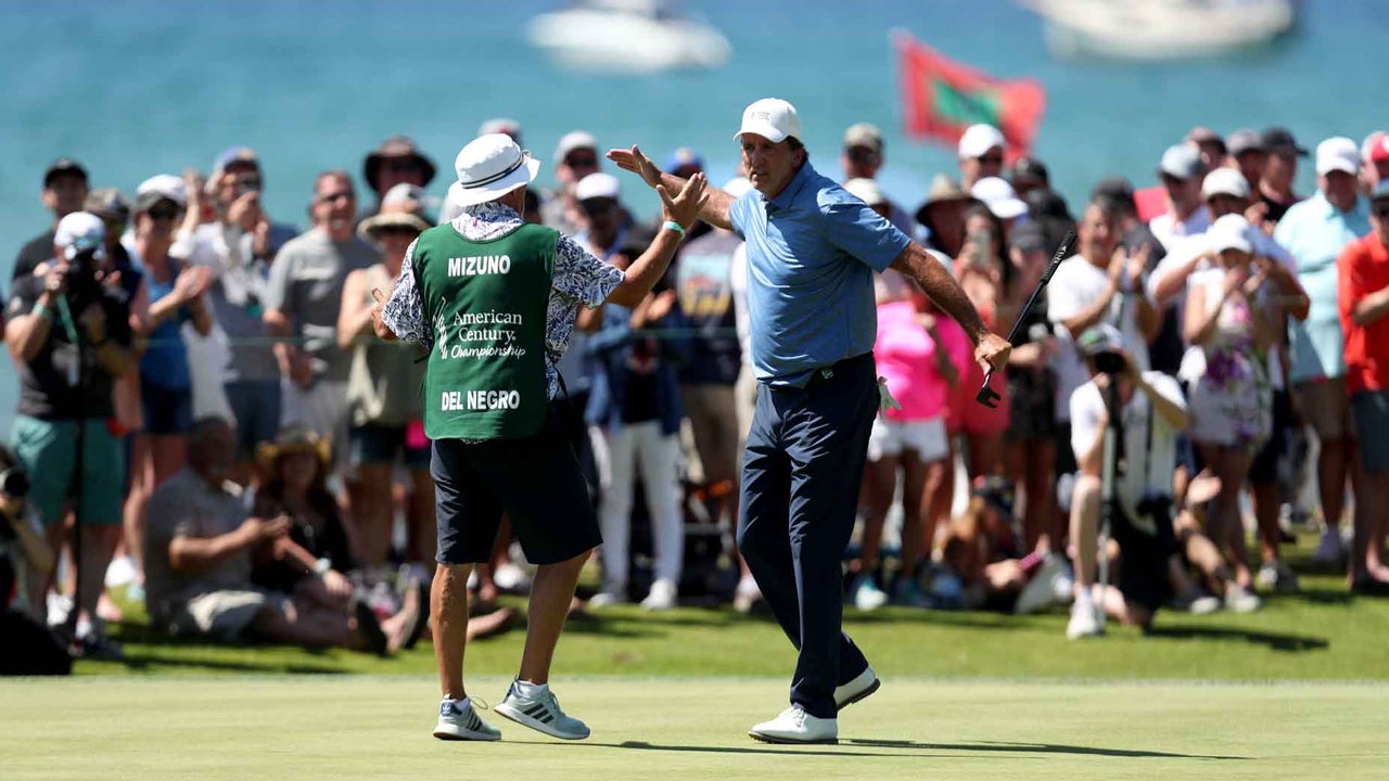 After big win, Vinny Del Negro delivers moving golf tribute to his late ...