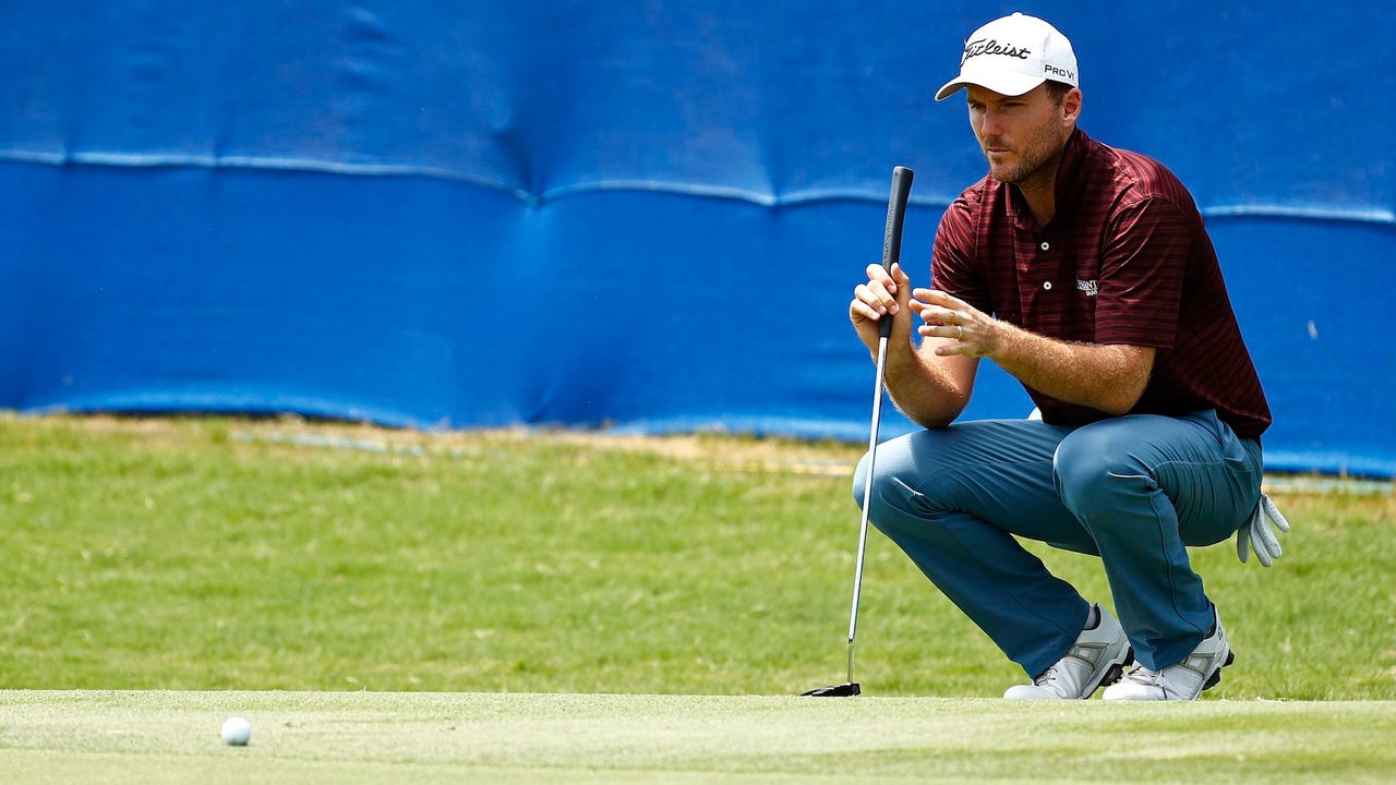 Russell Henley has an incredible alert pop up on his phone every day