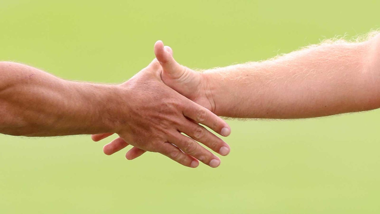 Is it rude to blow off a post-round handshake? | The Etiquetteist