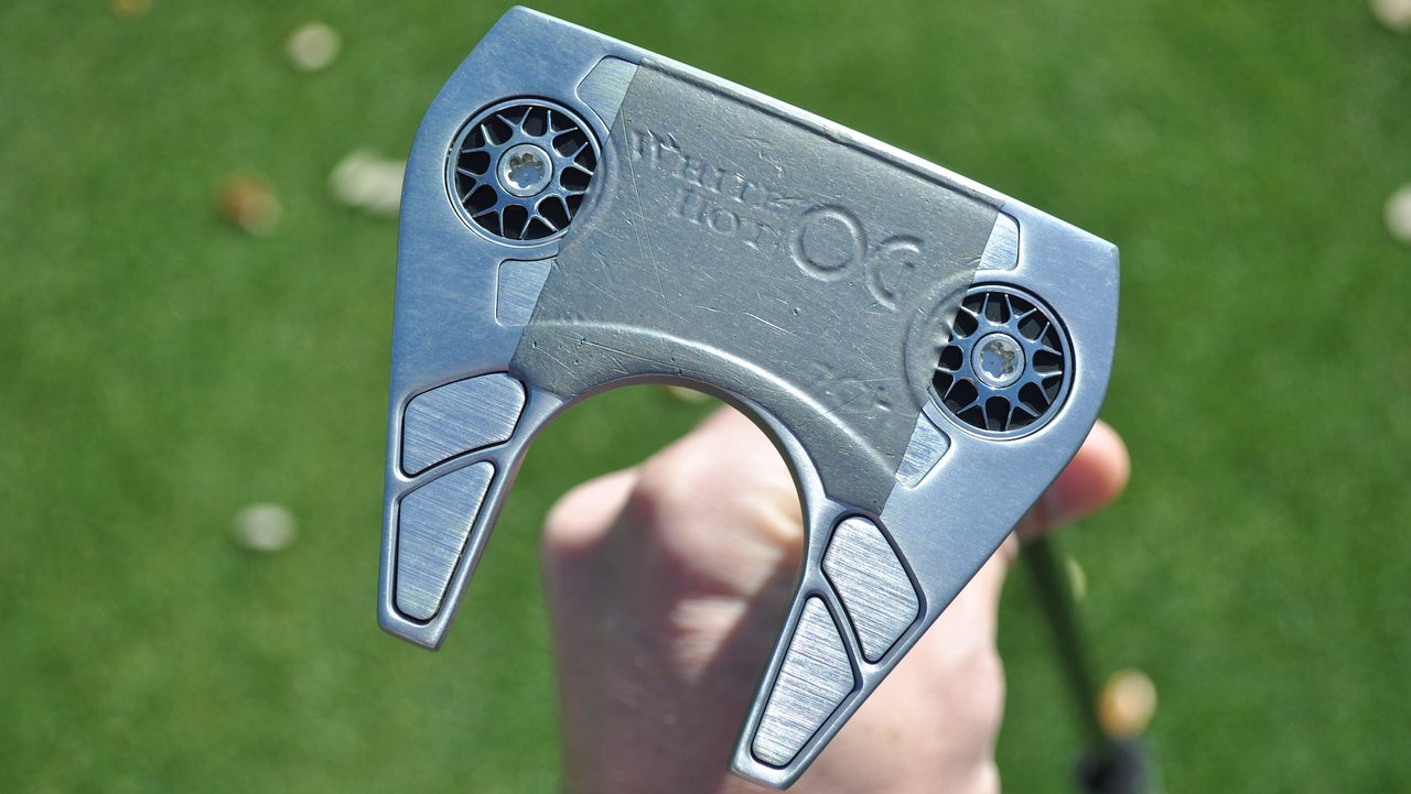Subtle change helps get Xander Schauffele's Odyssey putter on track