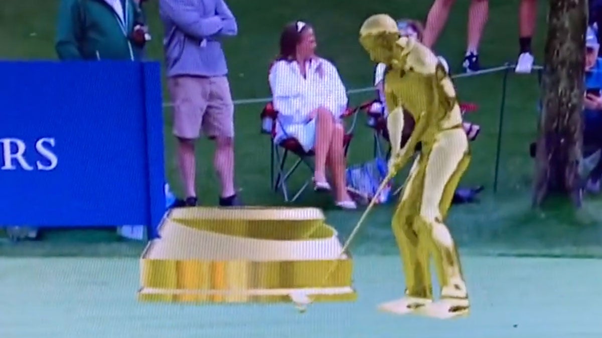 Who is Gold Man? Bizarre special effect on Players broadcast mystifies fans