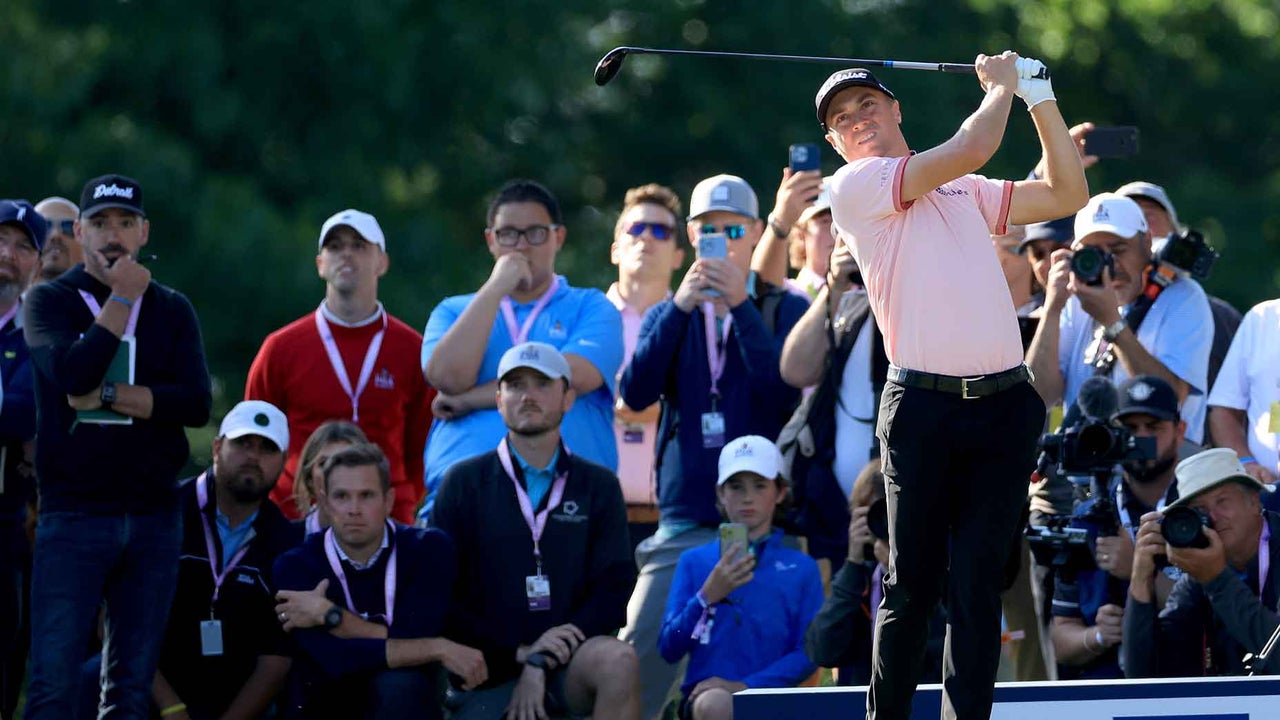 Justin Thomas’ iconic moment? A club twirl and shot for the ages.