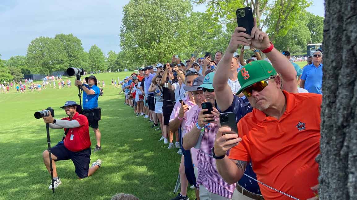 5 observations from walking with the Tiger-Rory-Jordan super-group