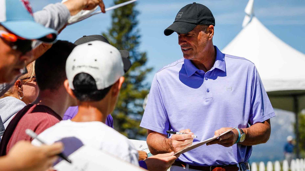 ESPN broadcaster Jay Bilas on his love for the game — and a golf regret