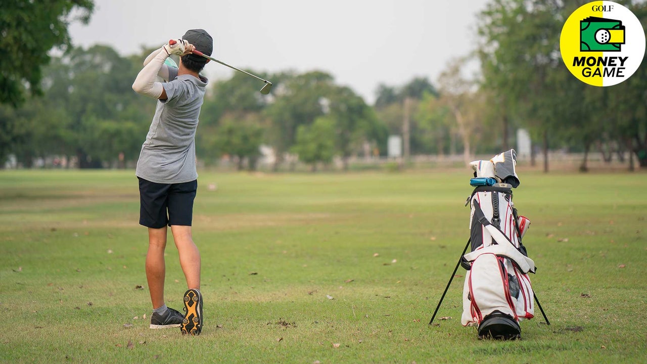 Here are the 5 best rewards credit cards for golfers