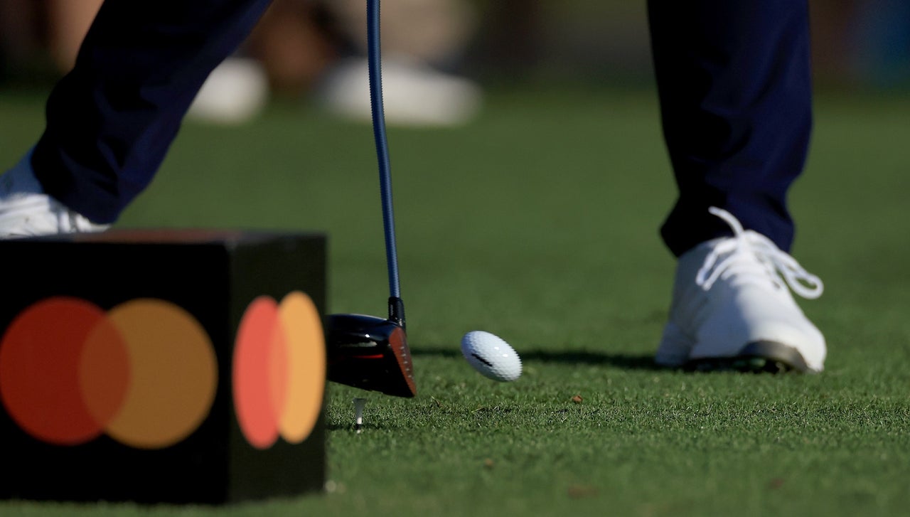 How much does an open or closed clubface affect your drives? | RoboTest