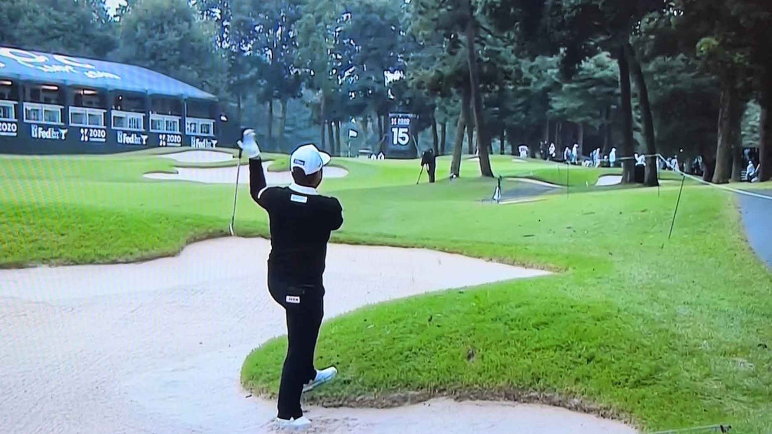 ‘An absolute nightmare’: Pro shanks one, his next shot strikes a tree ...