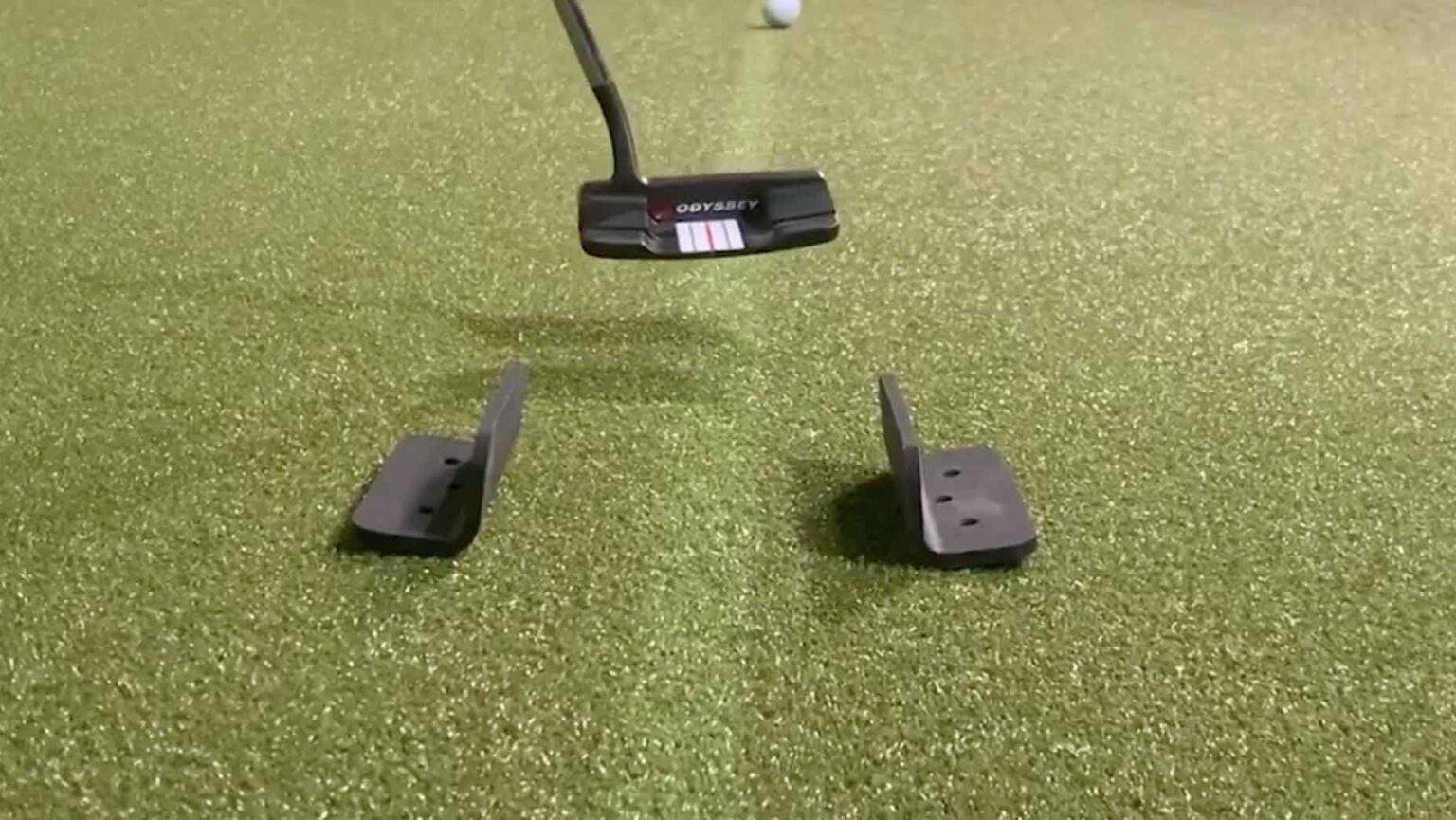A cheat sheet to match different putters to your putting stroke