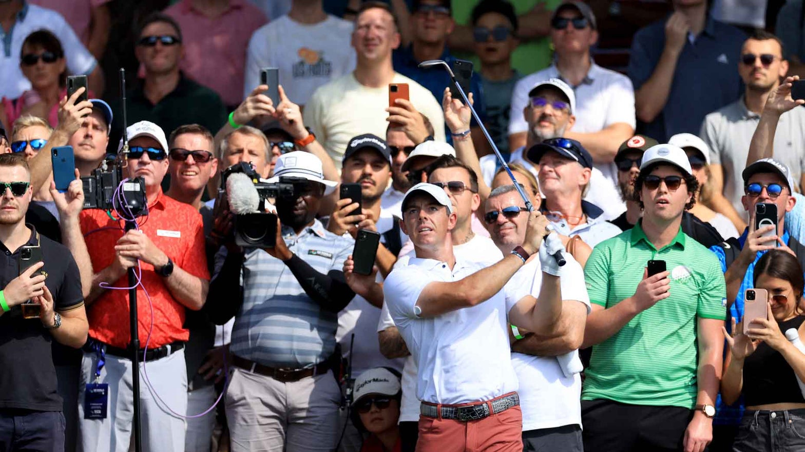 Rory McIlroy, with 12 words, puts the pro golf world on alert