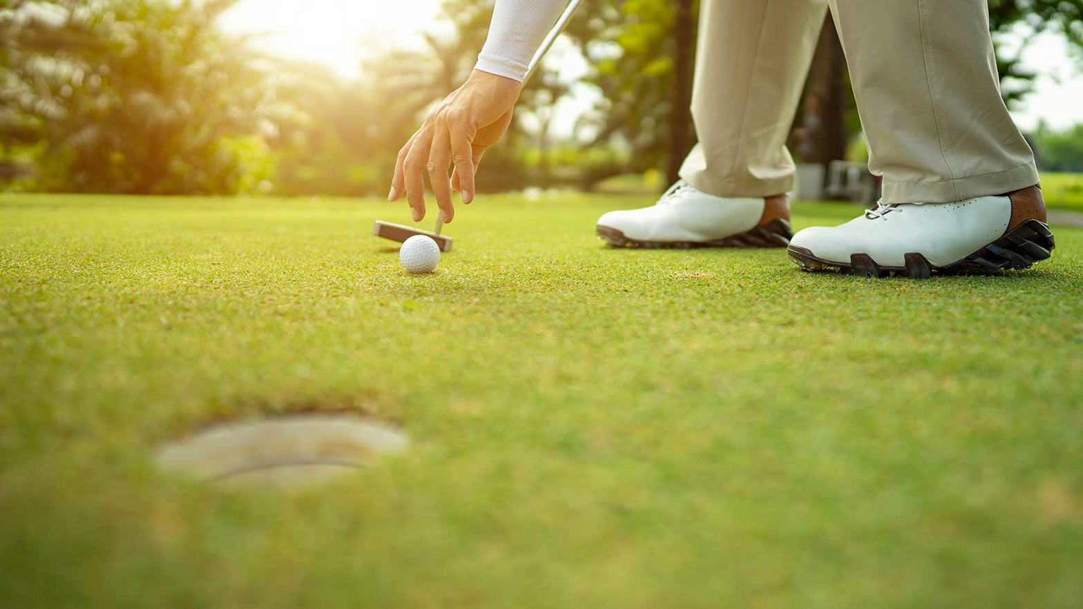 How short does a putt need to be for an acceptable gimme?