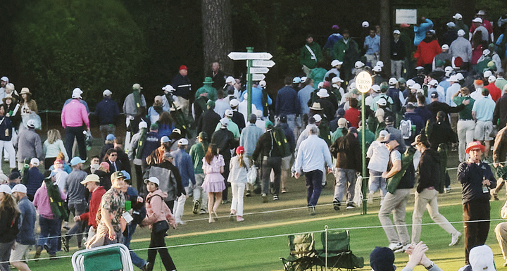 18 things you probably missed in this mesmerizing Masters Sunday photo