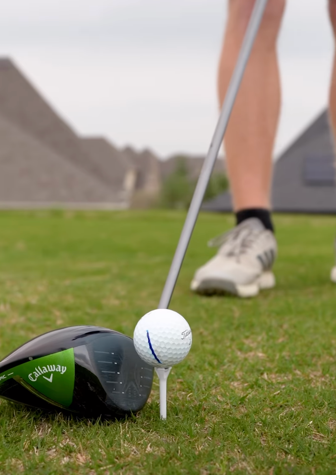 Struggling with the perfect tee height with your driver? Try this ...