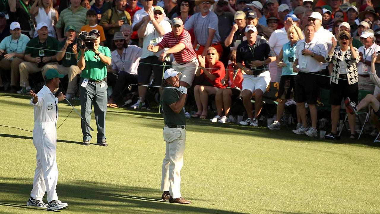 In a stunning Masters performance, Phil Mickelson glimpses into the past