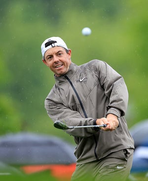 The matching Nike rain set that Rory and Scheffler *both* wore at PGA