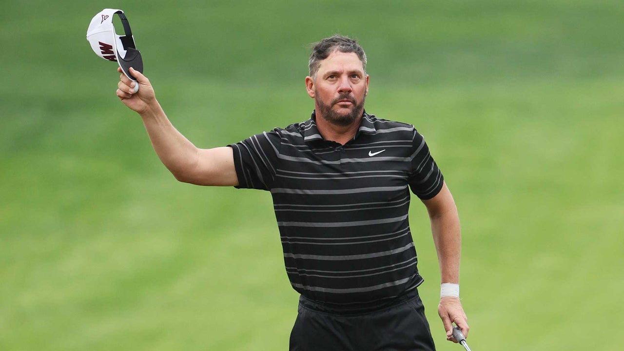 2 inspirational words the PGA Championship cult hero writes on his ball