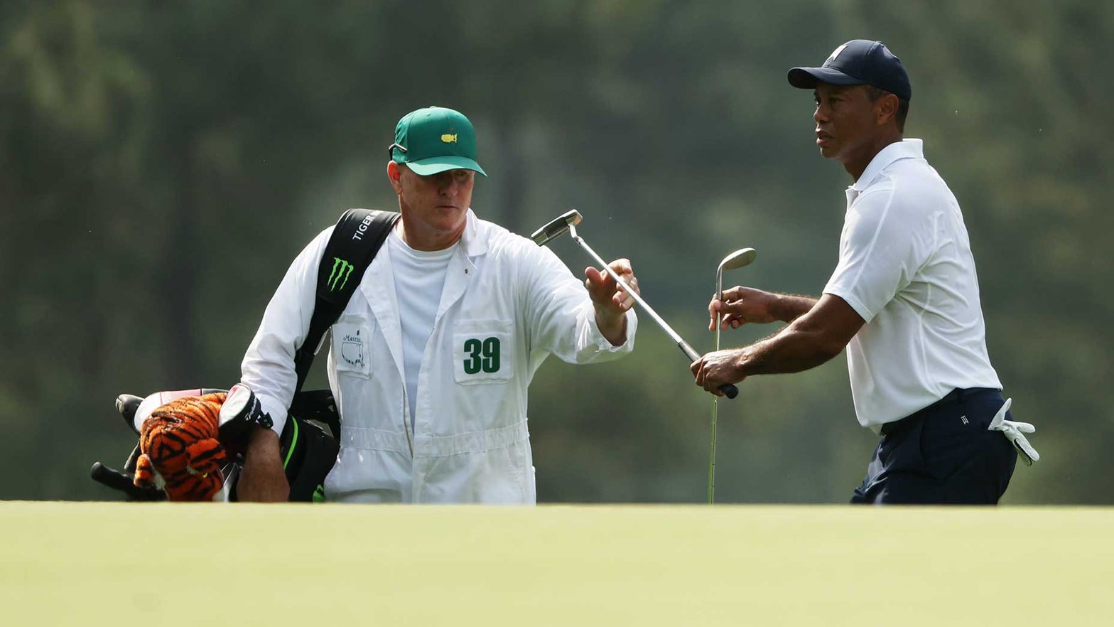 Tiger Woods' caddie Joe LaCava makes full-time move to Patrick Cantlay: Report