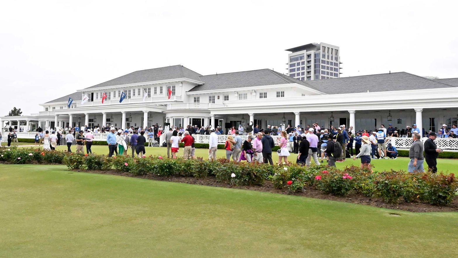 The members' rules at Los Angeles Country Club are strict and plentiful