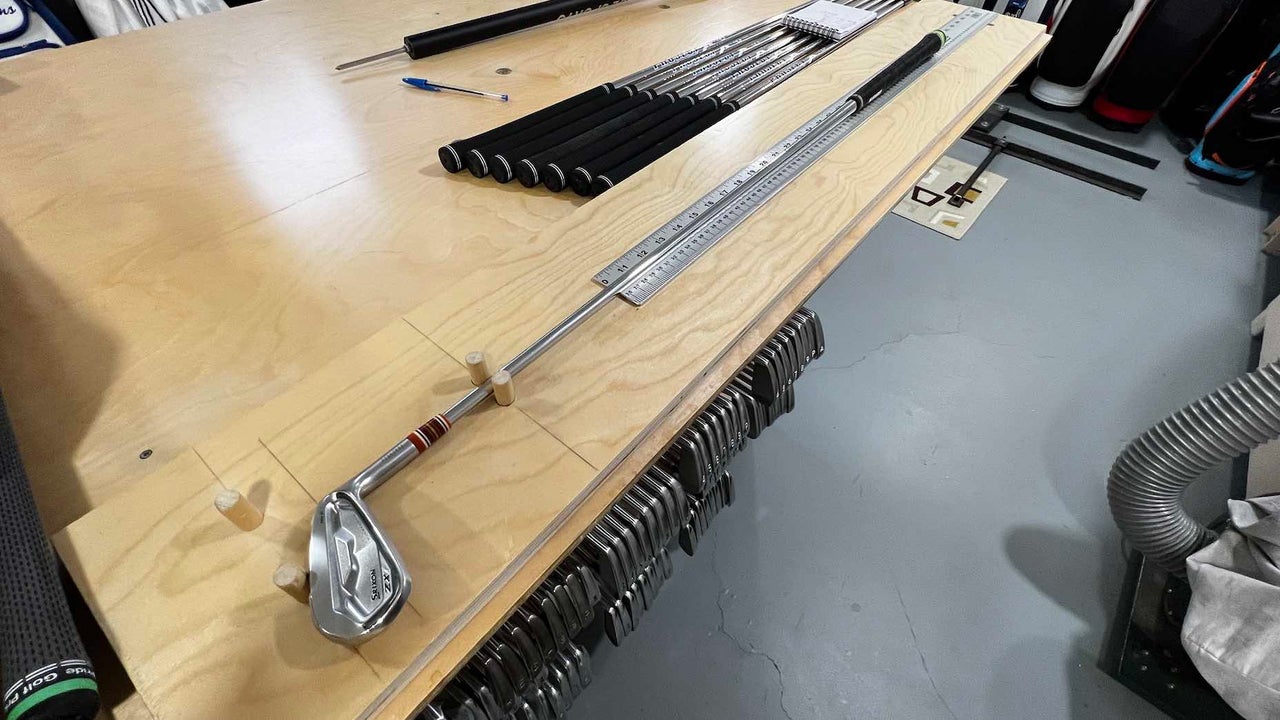 How to properly measure golf clubs for length