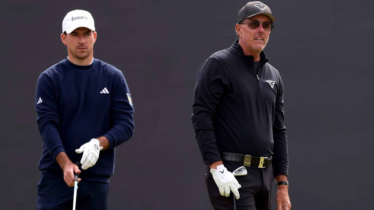 Phil Mickelson's 4 best scoring moves for better short game