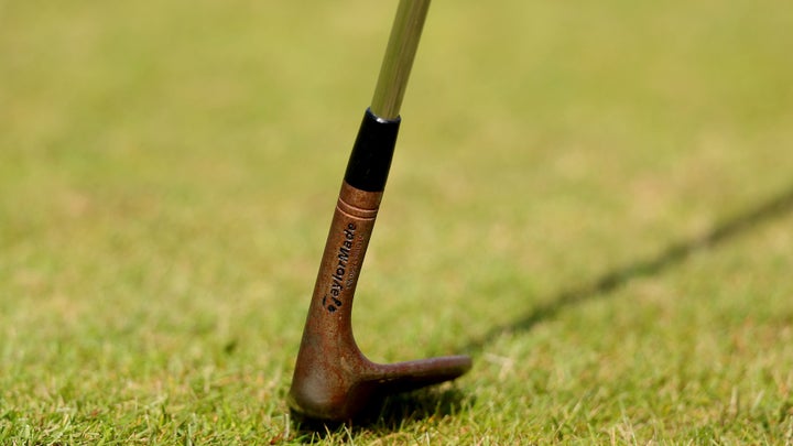 Why is Tiger Woods' TaylorMade wedge covered in rust?