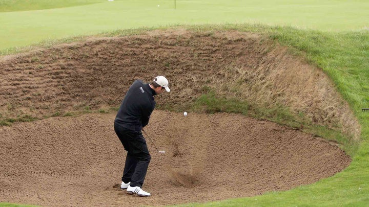 How to hit a short-sided bunker shot in 6 easy steps