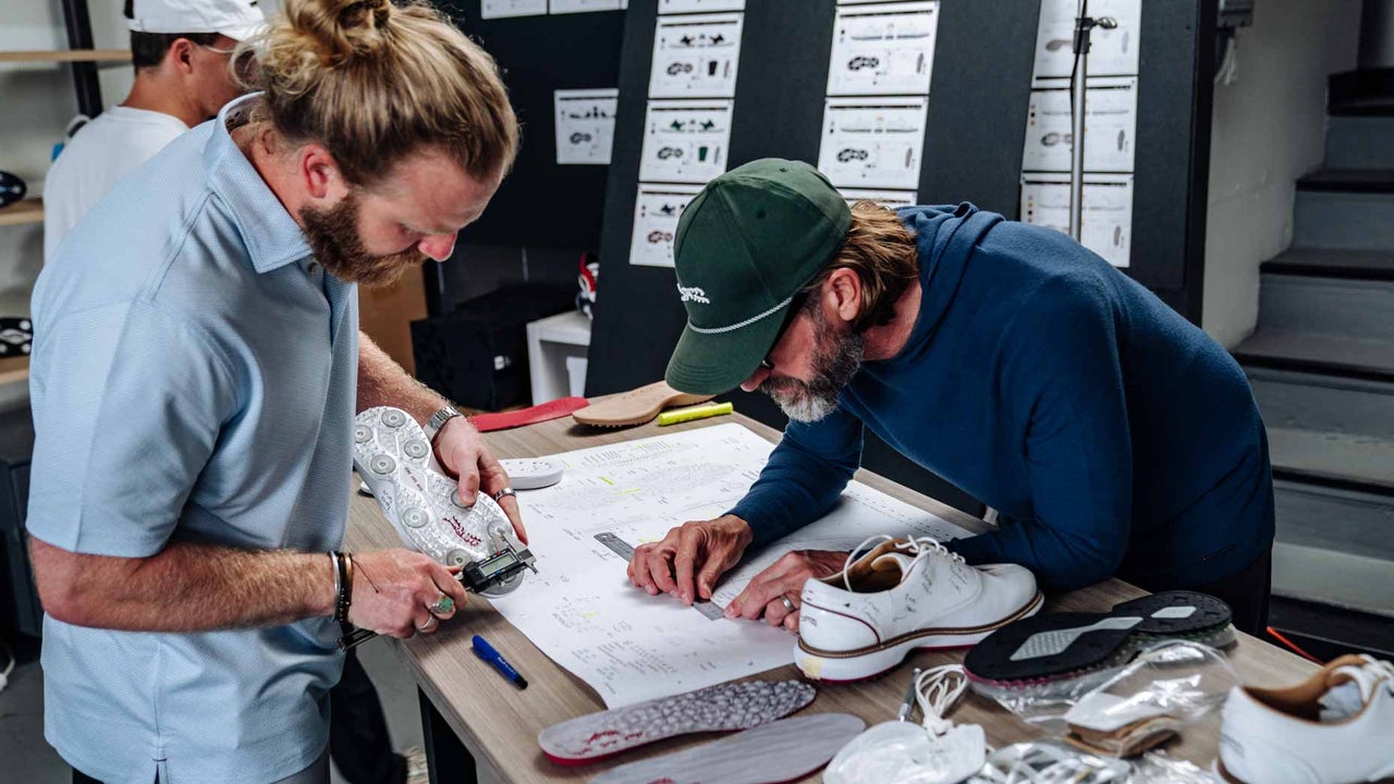 Tiger Woods' Sun Day Red brand drops first pair of golf shoes