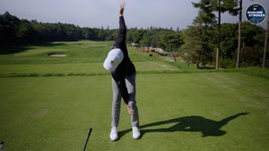 This warm-up routine will get you golf-ready before the first tee