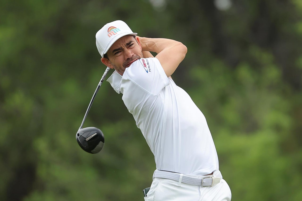 The important lesson you should learn from Camilo Villegas' unusual bag ...