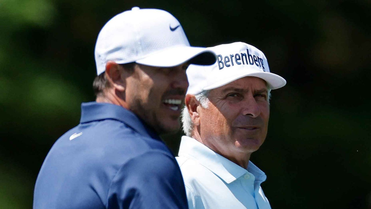 Phil Mickelson calls out Fred Couples for 'jerk move,' deletes post