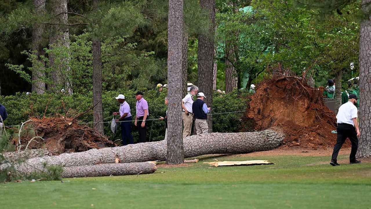 Phil Mickelson tells epic story about Augusta National tree cleanup