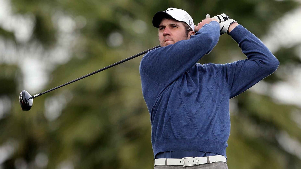 Why caddying on PGA Tour shook this NFL QB: 'Sh-- is stressful!'