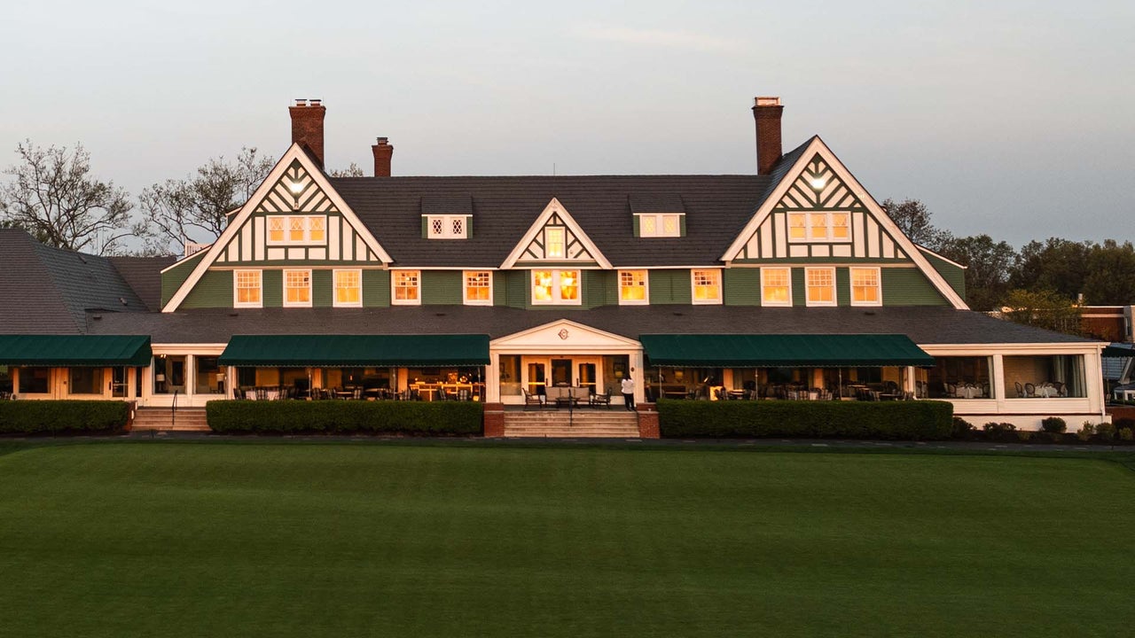 Why is the Oakmont clubhouse green? Here’s what we know