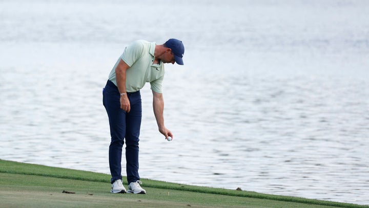 The simple ball-drop rule not every golfer knows: Watch
