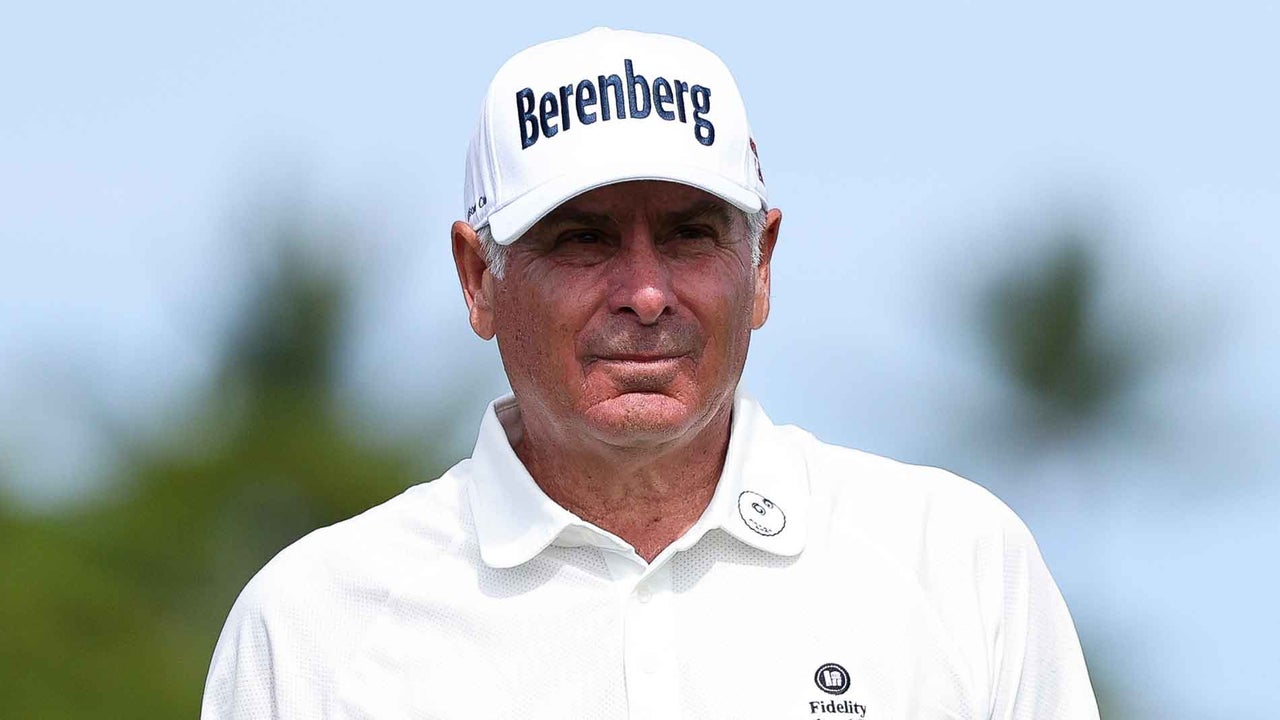 Fred Couples has 6 (!) woods and hybrids in his bag. Should you?